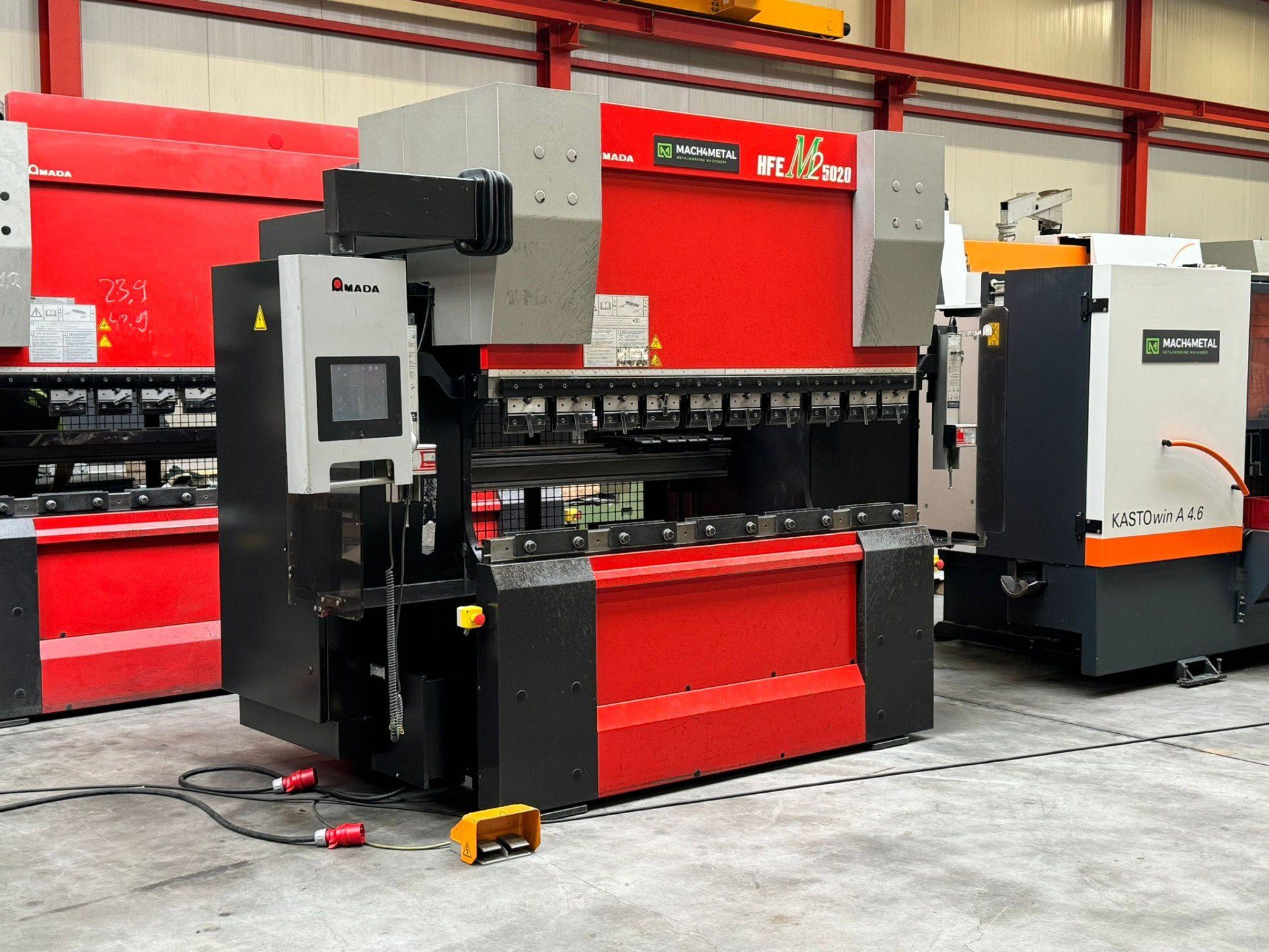 Van conventioneel naar CNC: de moderne kantbank in de metaalindustrie ...